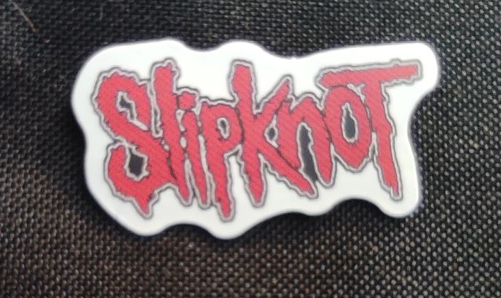 Sticker (abtibild) mic Slipknot logo rosu (JBG) - Bestial.ro