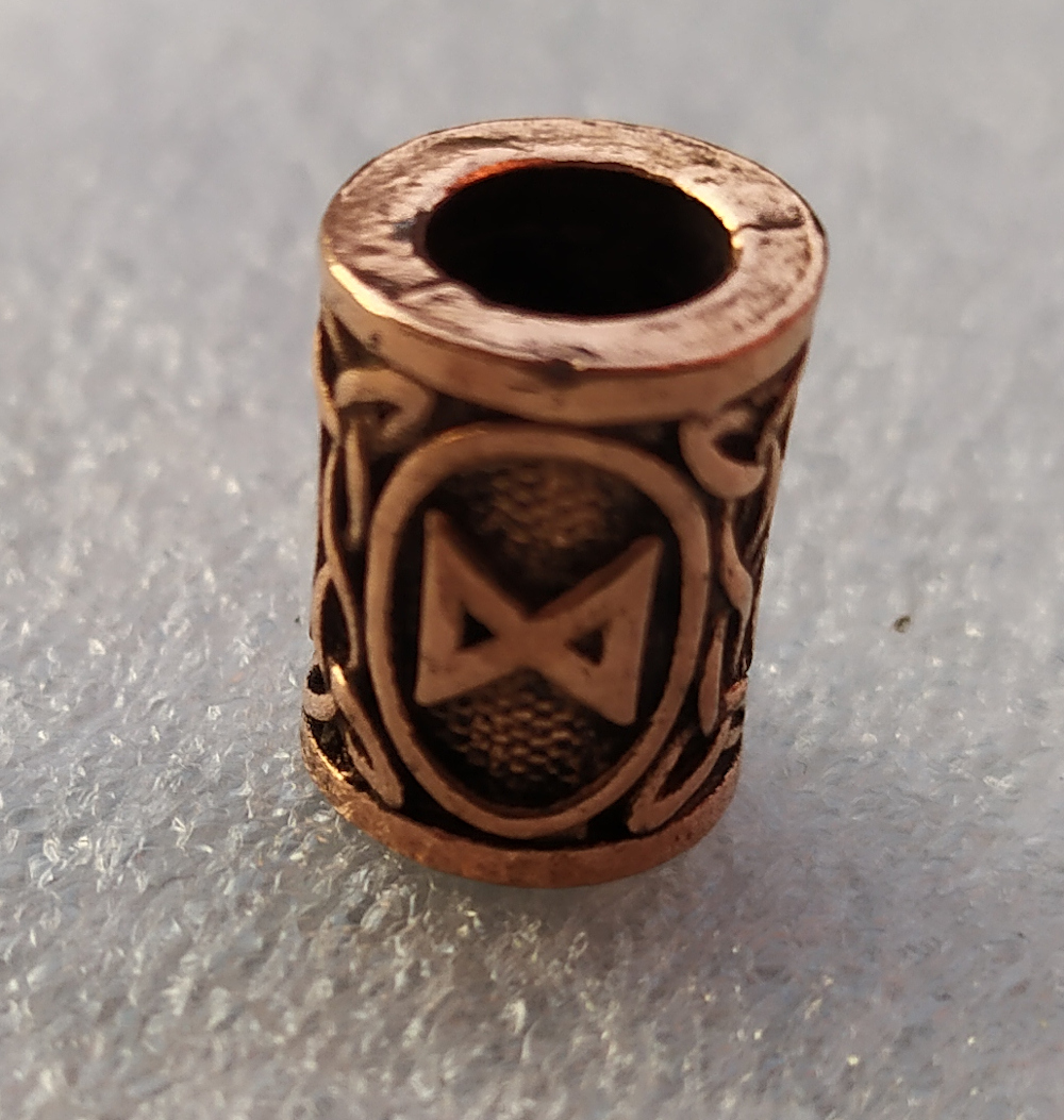 Inel caramiziu pentru barba sau par Viking Rune model Dagaz (Dawn ...