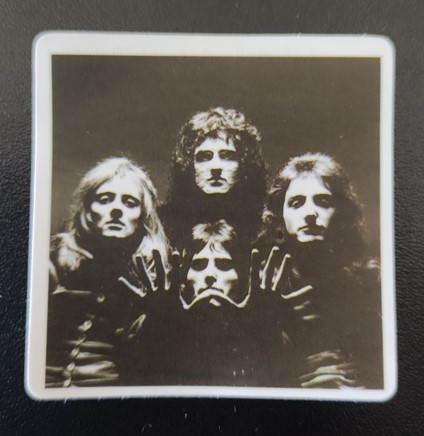 Sticker Queen Band (JBG) - Bestial.ro